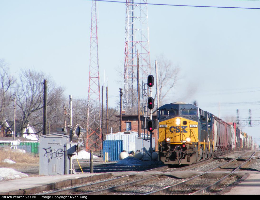 CSXT 828